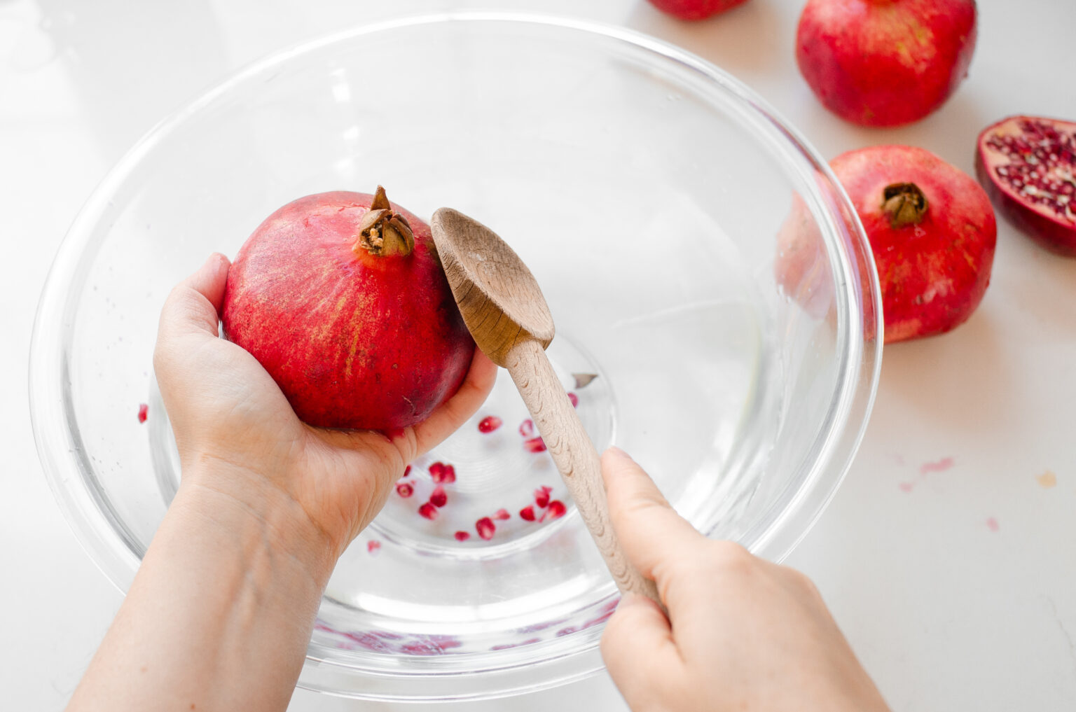 How to Remove Seeds from a Pomegranate (the easy way)