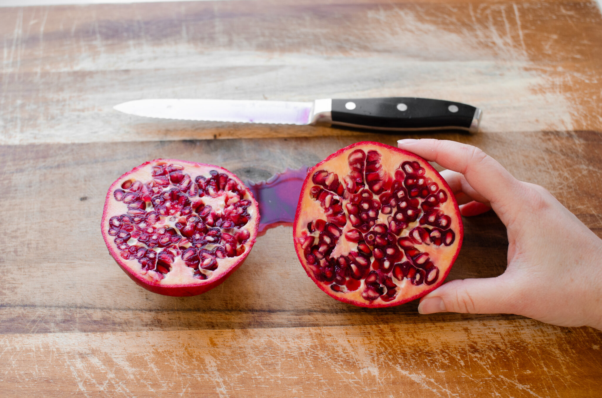 How to Remove Seeds from a Pomegranate (the easy way)